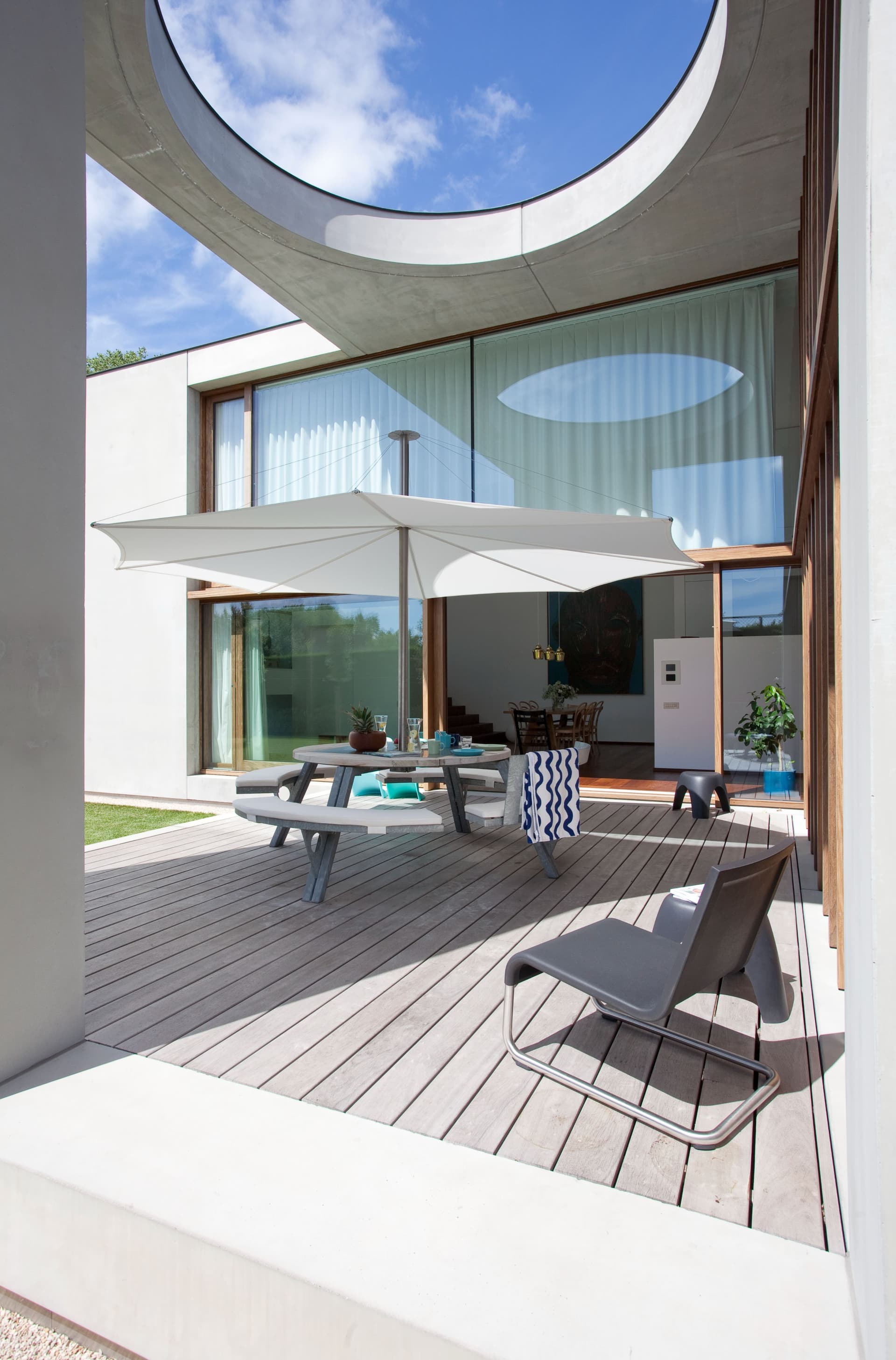 House MC Exterior — Oostduinkerke